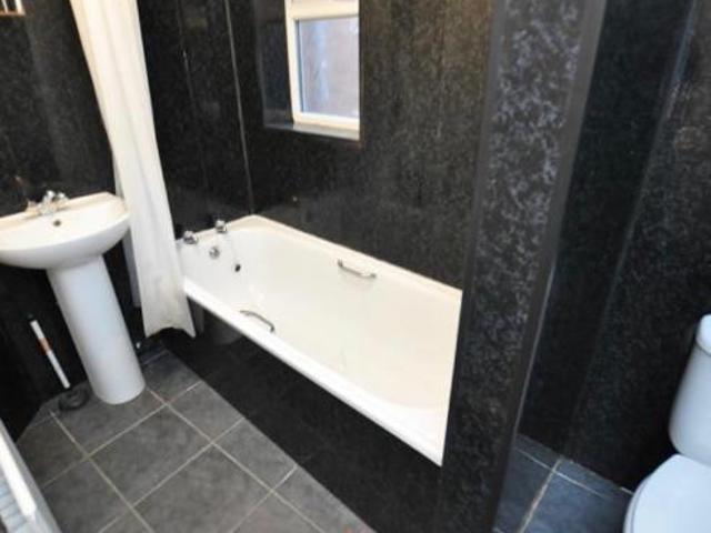 6 Bedroom Shared Living/roommate Newcastle Tyne Y Wear 101579942