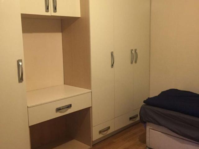6 Bedroom Shared Living/roommate London London 101840385