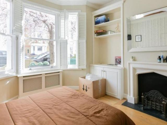 6 Bedroom Shared Living/roommate London London 90563321
