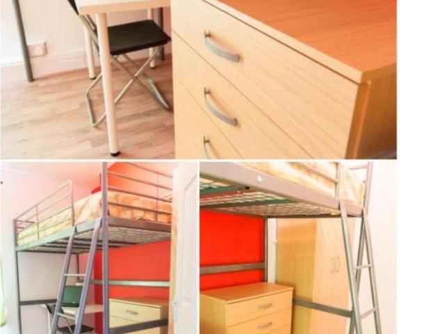 6 Bedroom Shared Living/roommate London London LS90559670