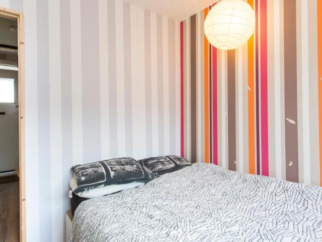 6 Bedroom Shared Living/roommate London London LS90560405