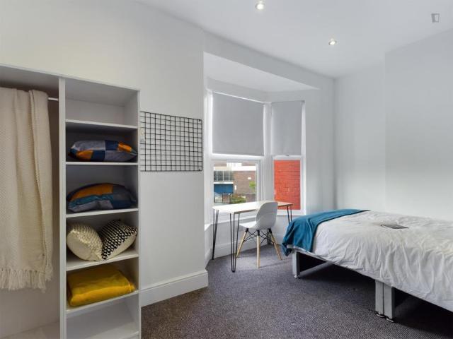 6 Bedroom Shared Living/roommate Sheffield Sheffield LS90560831