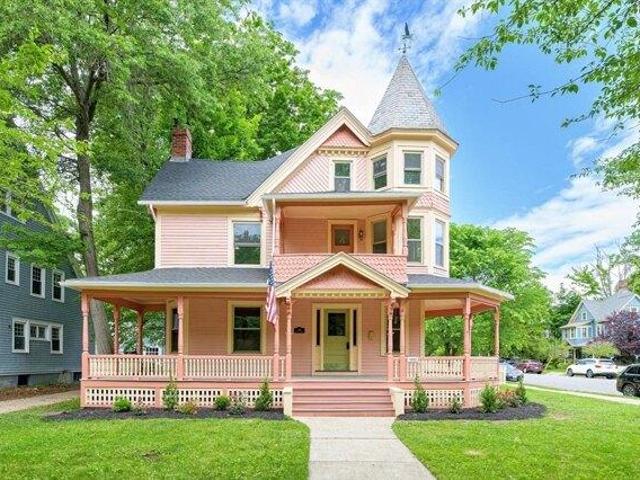 6 bedroom, Springfield MA 01108 LS102959897
