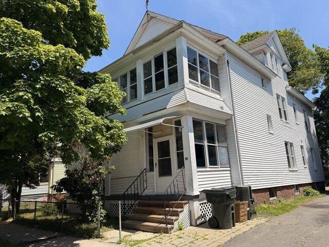 6 bedroom, Springfield MA 01109 105080448