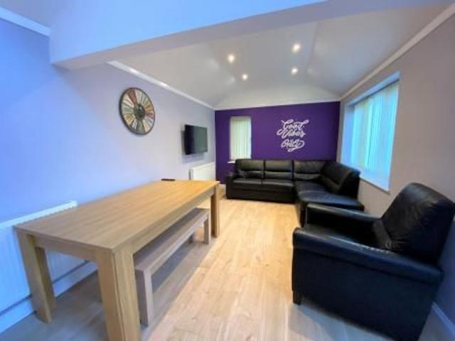 6 Bedroom Student Home Downs Road, UKC