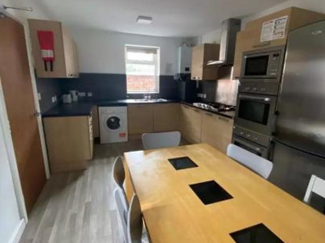6 Bedroom Student Property