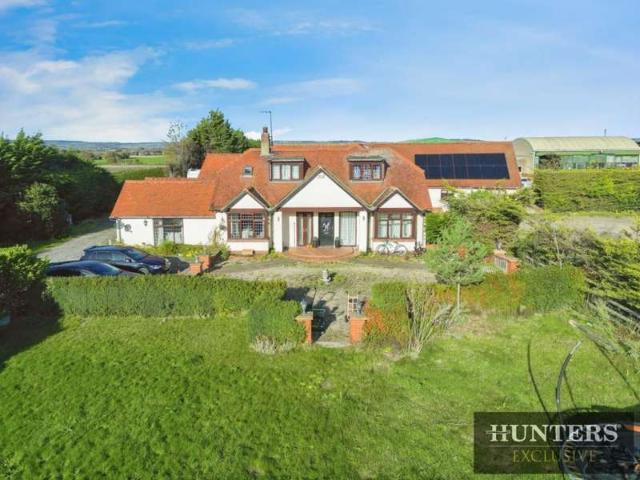 6 Bedroom Detached House