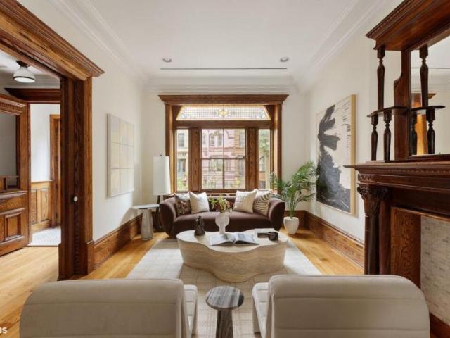 6 bedroom, Stuyvesant Heights NY LS102245779