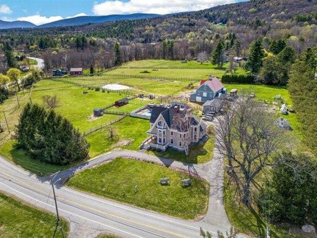 6 bedroom, Stamford VT 05352 102445018