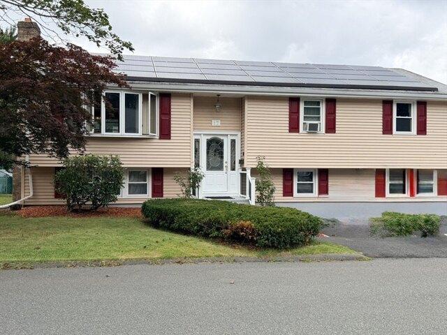 6 bedroom, Stoneham MA 02180 105140552