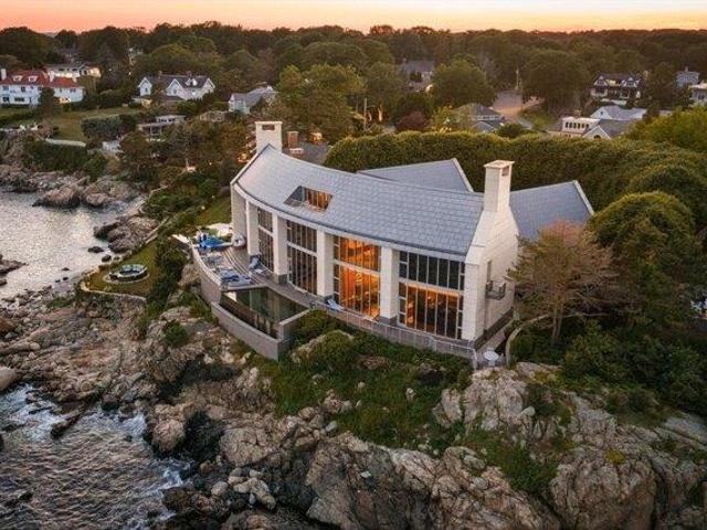 6 bedroom, Swampscott MA 01907 104261655