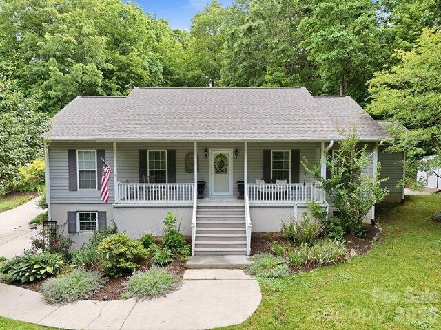 6 bedroom, Swannanoa NC 28778 104909014
