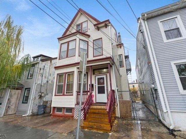 6 bedroom, Paterson NJ 07501 104443640