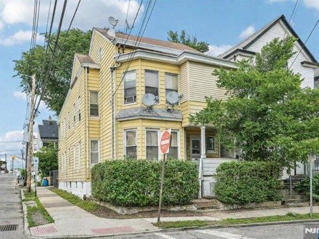 6 bedroom, Paterson NJ 07522 105123861