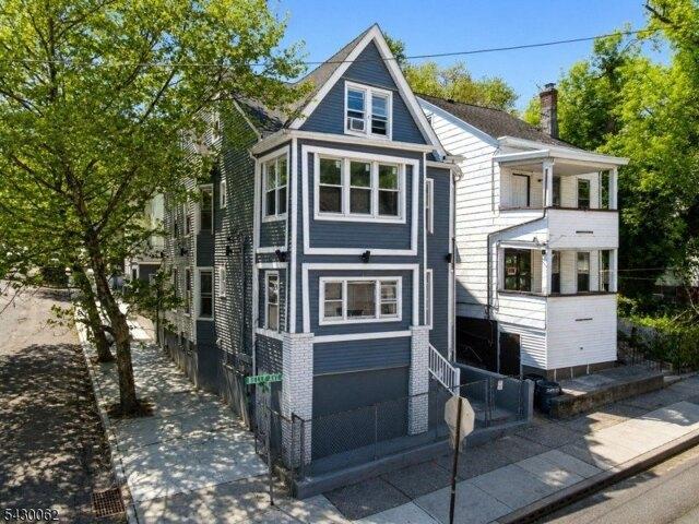 6 bedroom, Paterson NJ 07522 102313474