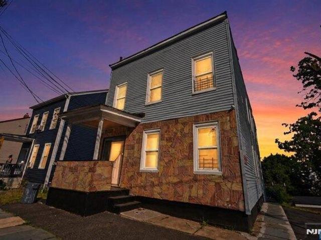 6 bedroom, Paterson NJ 07522 102762365