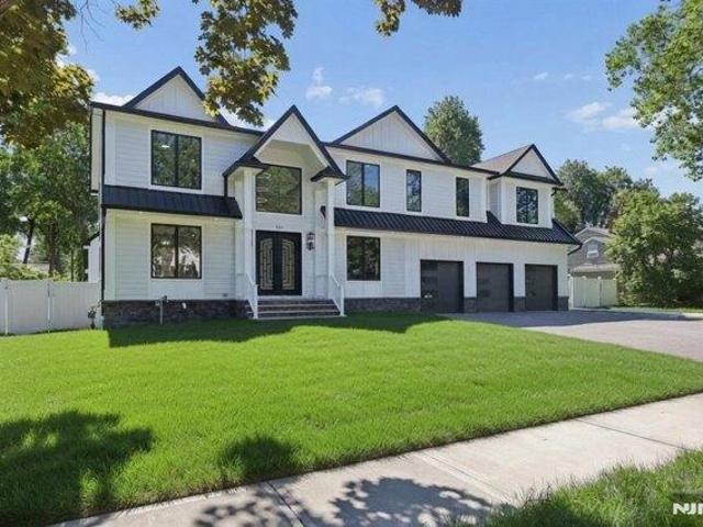 6 bedroom, Paramus NJ 07652 103665478