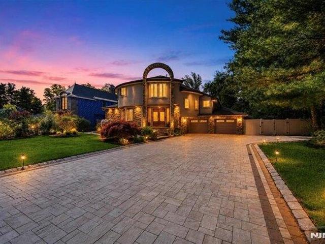 6 bedroom, Paramus NJ 07652 104440588