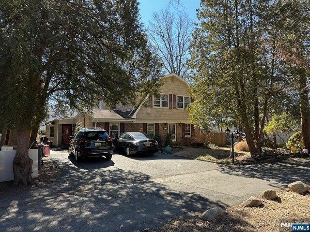 6 bedroom, Park Ridge NJ 07645 LS102725621