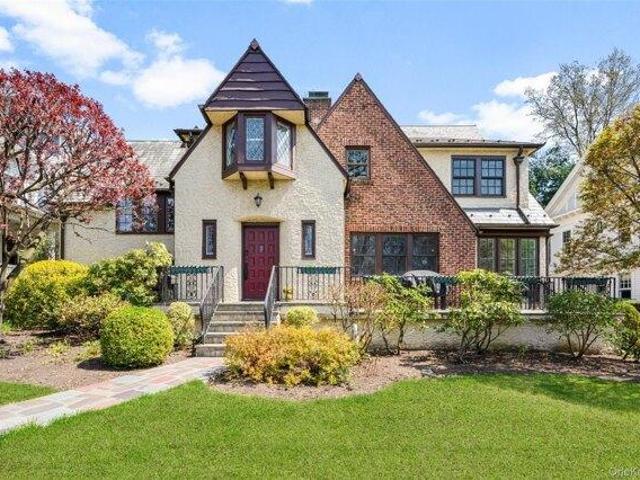 6 bedroom, Pelham NY 10803 LS101800346
