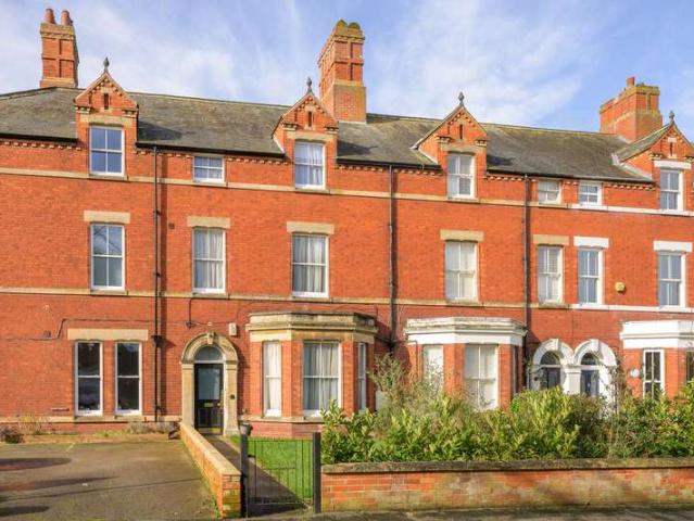 6 Bedroom Property
