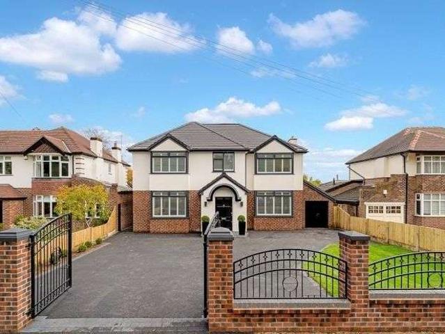 6 Bedroom Property