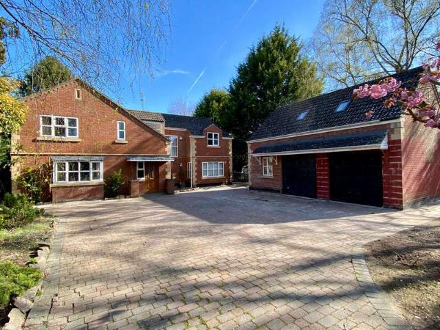 6 Bedroom Property