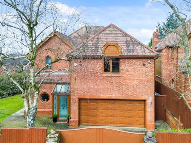 6 Bedroom Property