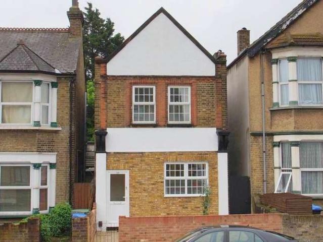 6 Bedroom Property