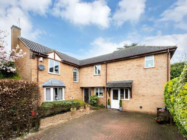6 Bedroom Property