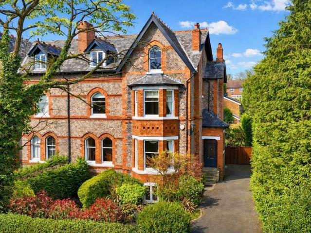 6 Bedroom Property
