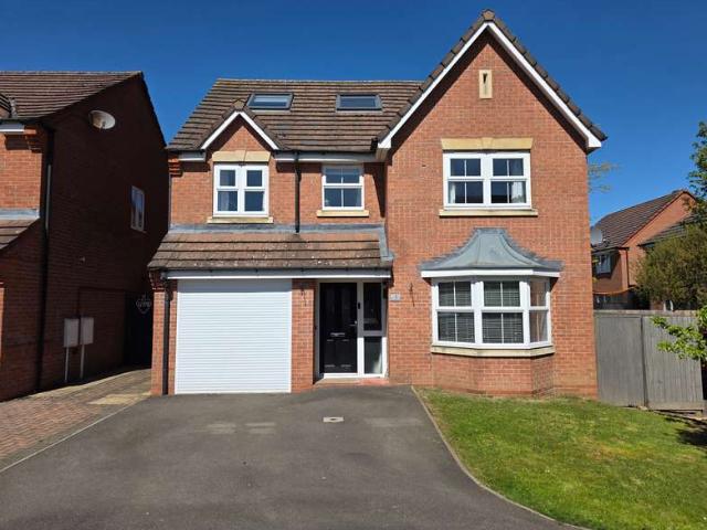 6 Bedroom Property