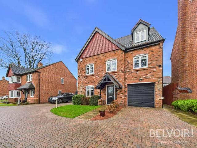 6 Bedroom Property
