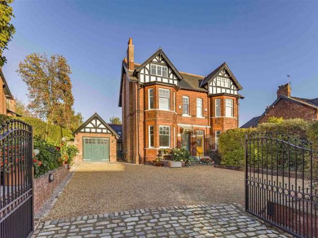 6 Bedroom Property