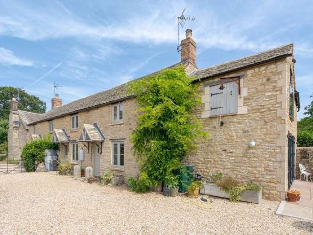 6 Bedroom Property