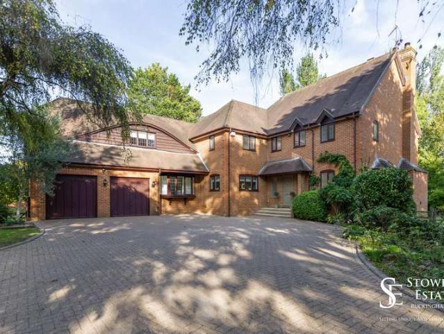 6 Bedroom Property