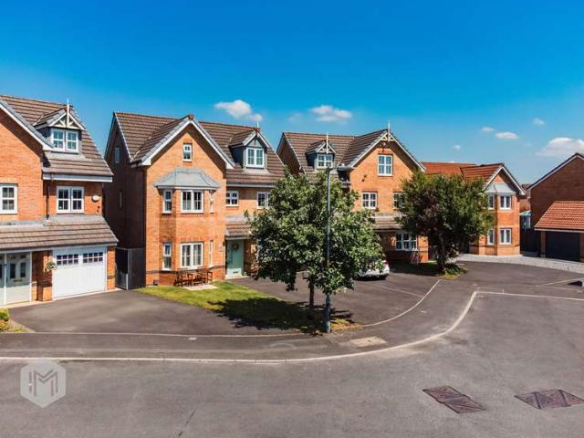 6 Bedroom Property