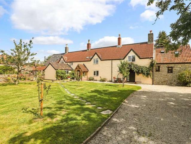 6 Bedroom Property