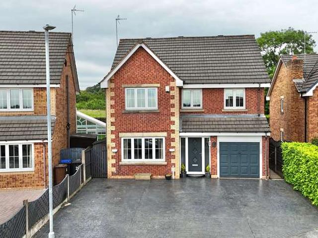 6 Bedroom Property