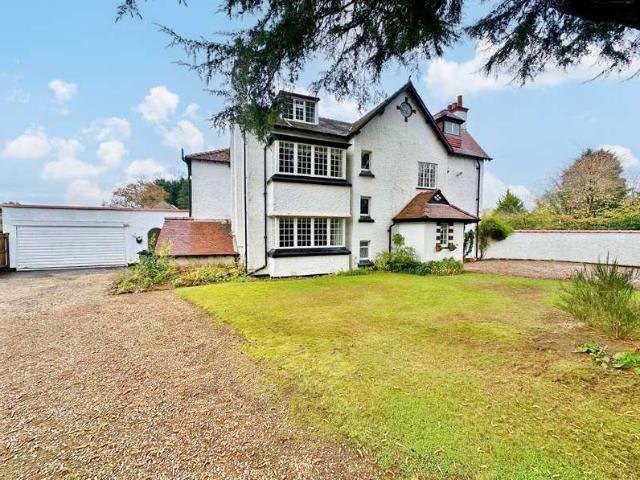 6 Bedroom Property