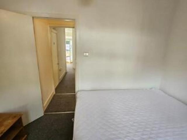 6 bedroom property for rent in Columbia Road, Bournemouth, BH10