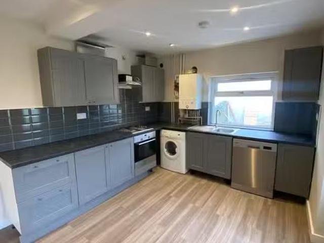 6 bedroom property for rent in Atlas Road, CF5
