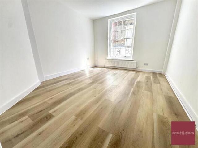 6 bedroom property for rent in High Street, Gravesend, DA11