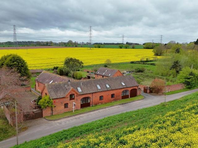 6 bedroom property for sale