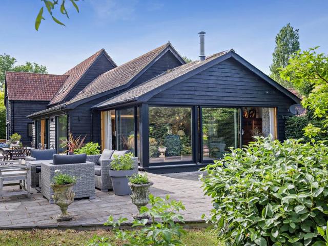 6 bedroom property for sale