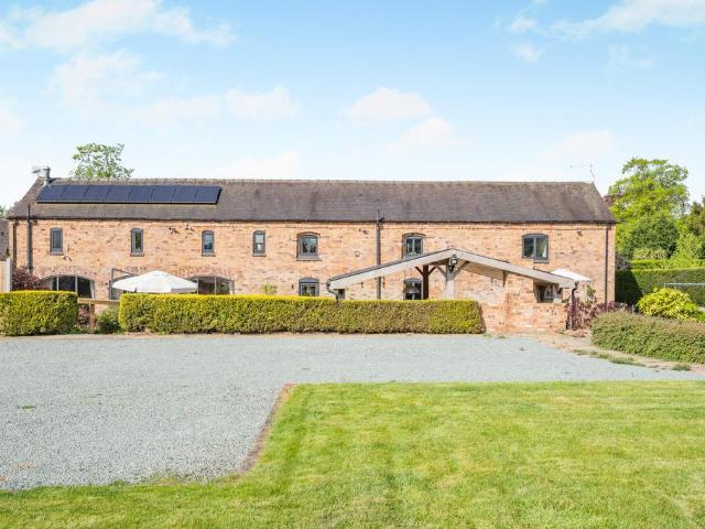 6 bedroom property for sale
