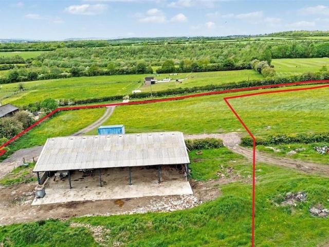 6 bedroom property for sale