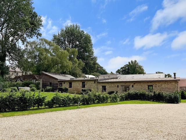 6 bedroom property for sale