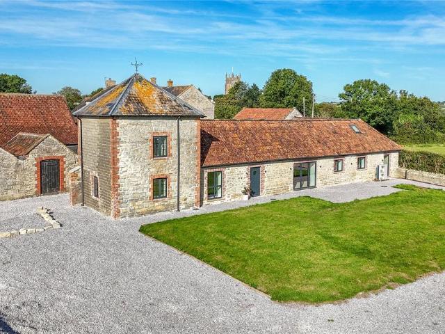 6 bedroom property for sale