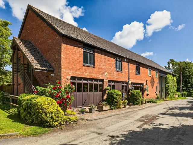6 bedroom property for sale